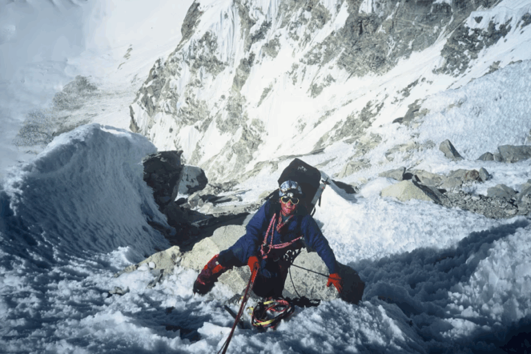 Climber’s Life Was in His Best Friend’s Hands — What Happened Next Left ...